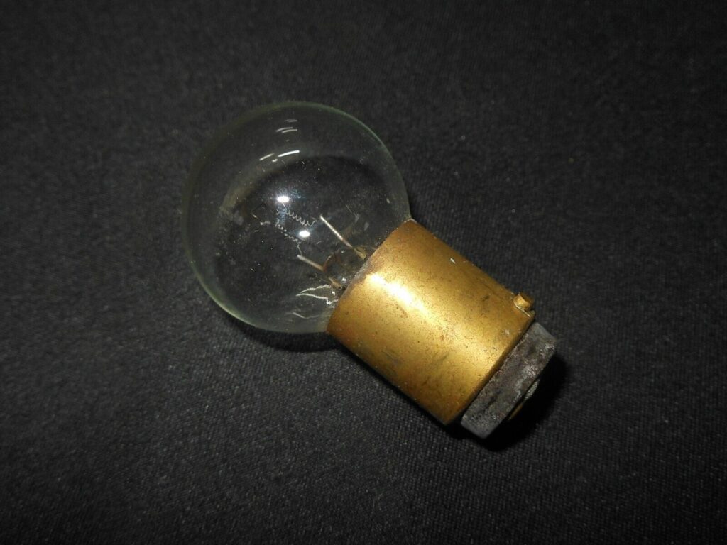 WW2 German Luftwaffe Aircraft – WING TIP /TAIL LIGHT BULB – Me109 Fw190 ...