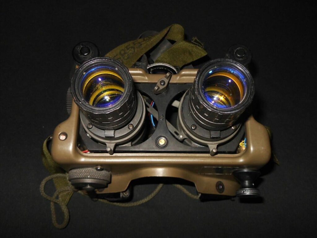 US Military Issue Surplus – AN/PVS 5 (C) NIGHT VISION GOGGLES – 2nd GEN – w/ BOX